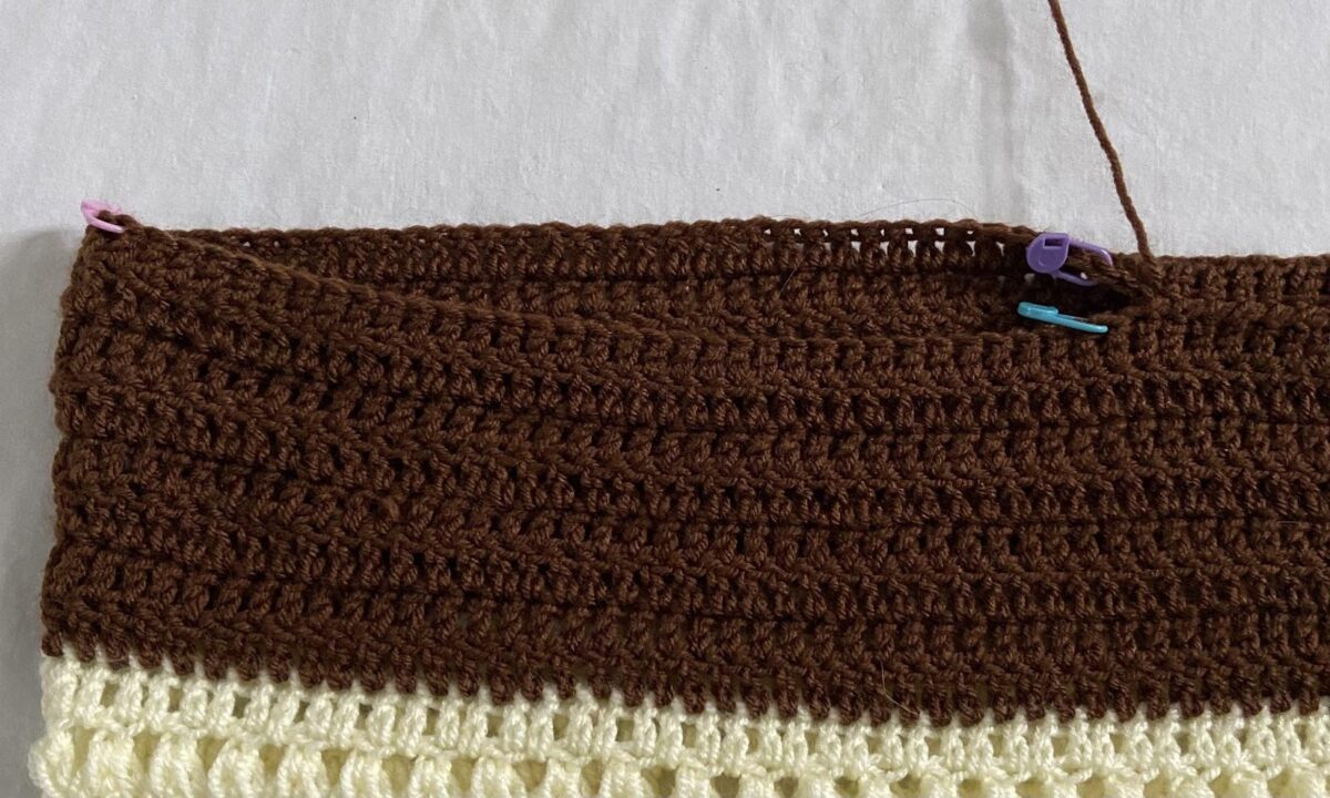 Welsh Poncho Free Crochet Pattern · Jo's Crafty Hook