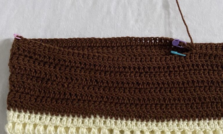 Welsh Poncho Free Crochet Pattern · Jo's Crafty Hook