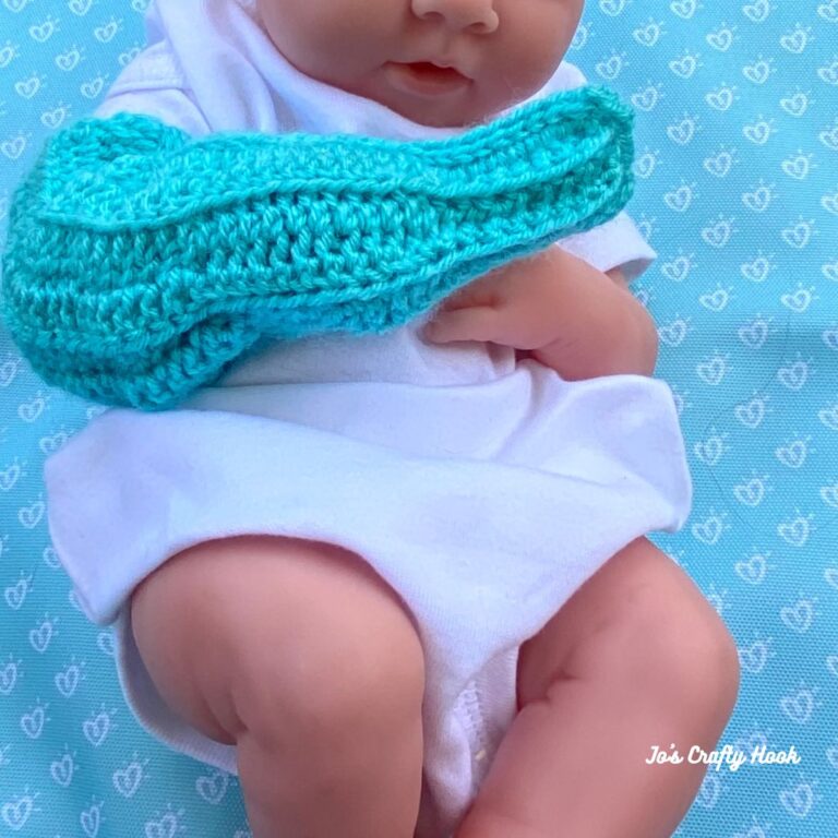 Preemie IV Sleeve · Jo's Crafty Hook